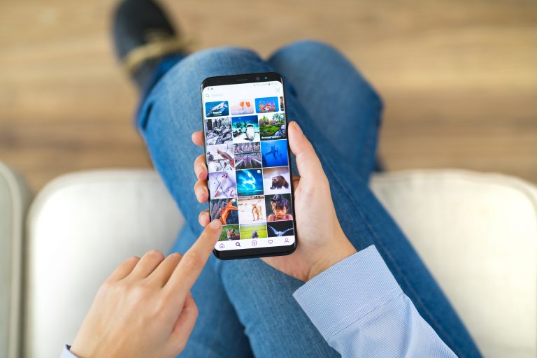 Use Instagram Photos To Make A Square Photo Book Motif use-instagram-photos-to-make-a-square-photo-book-motif